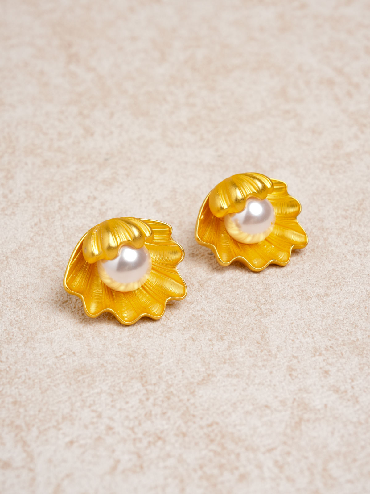 Gold Vintage Pearl Shell Earrings & Reviews - Gold - Earrings | SAMIOLSWIM